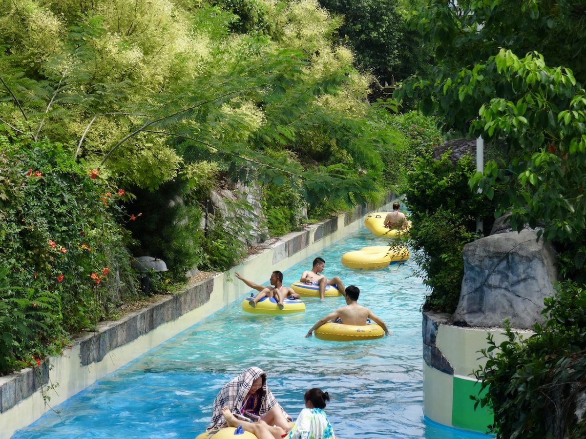 Travel Report: Lishui Adventure Island Water World, China. - Leighton ...