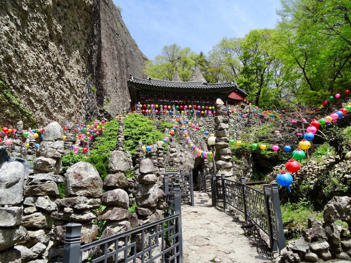 The Stunning Stone Pagodas of Tapsa Temple. - Leighton Travels!