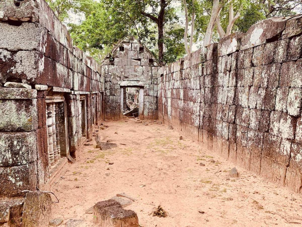 Prasat Thom: The Pyramid Temple at Koh Ker. - Leighton Travels!