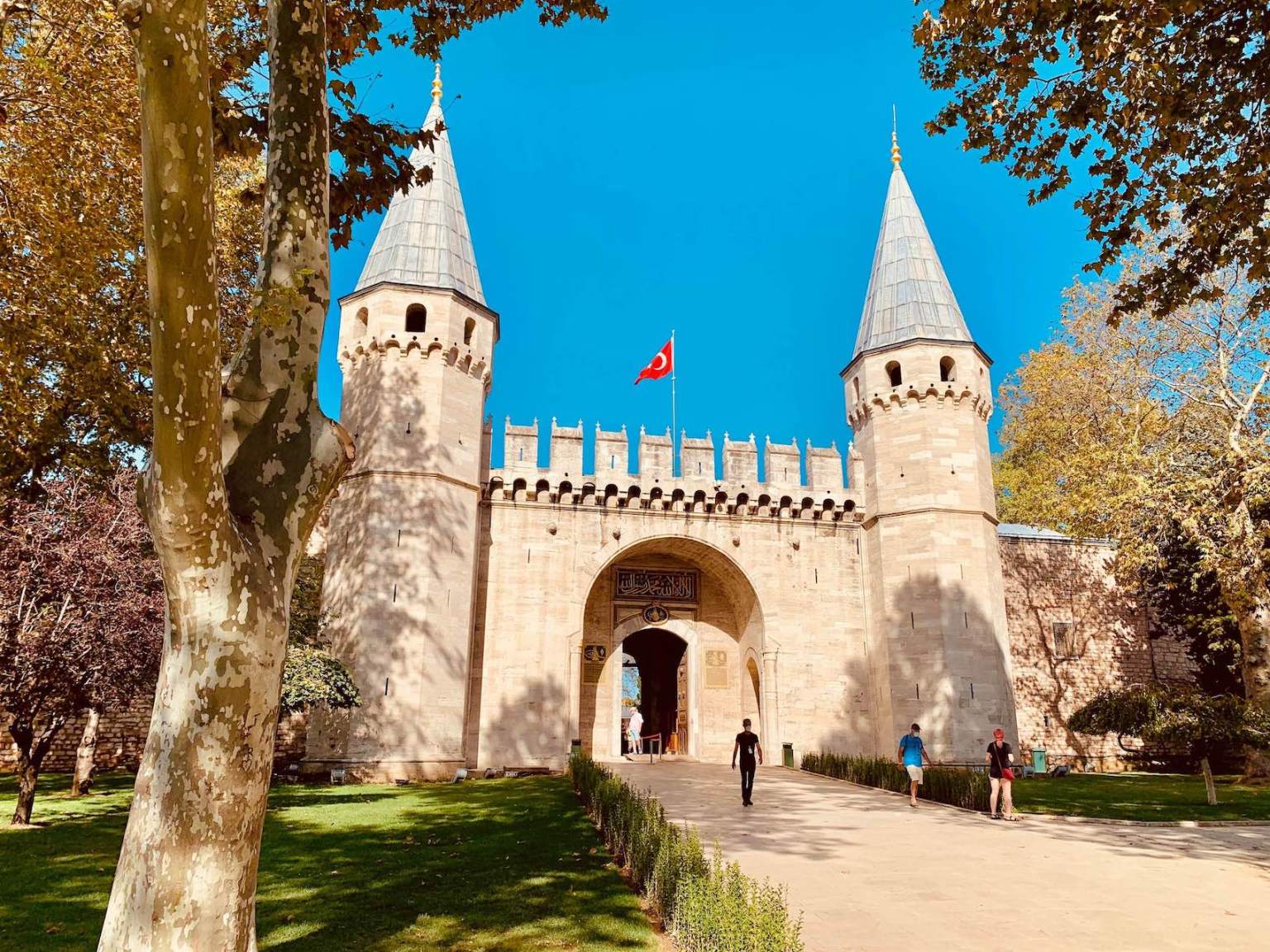 A Date with History at Topkapi Palace. - Leighton Travels!